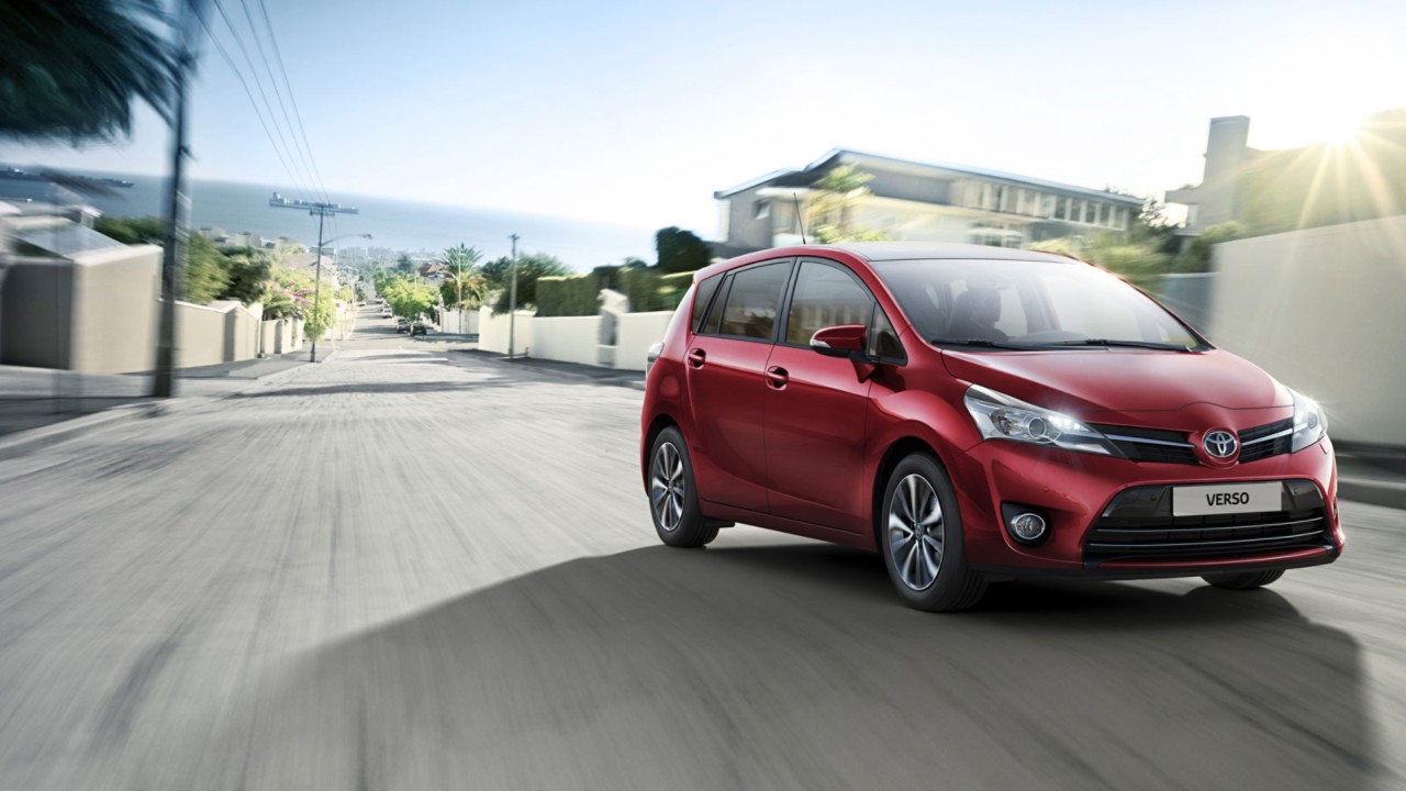 Toyota Prius & Prius Plus - en hybridikon | Toyota Sverige